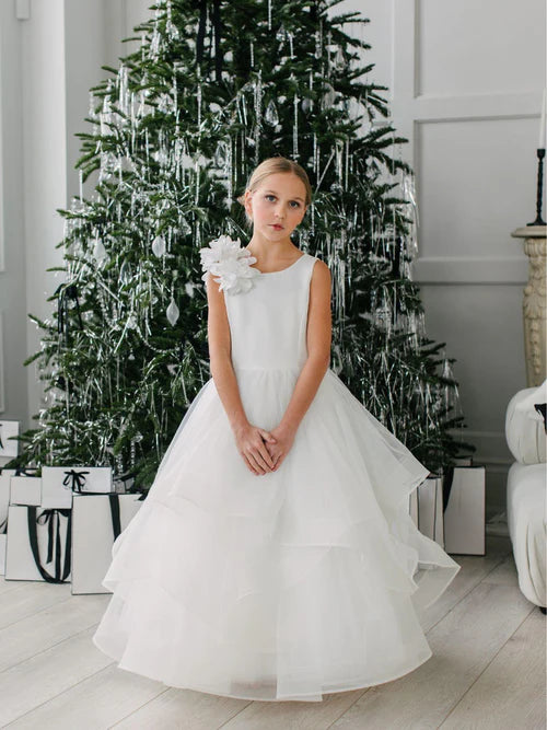 How to Find the Perfect Communion Dress in North York – Teter Warm